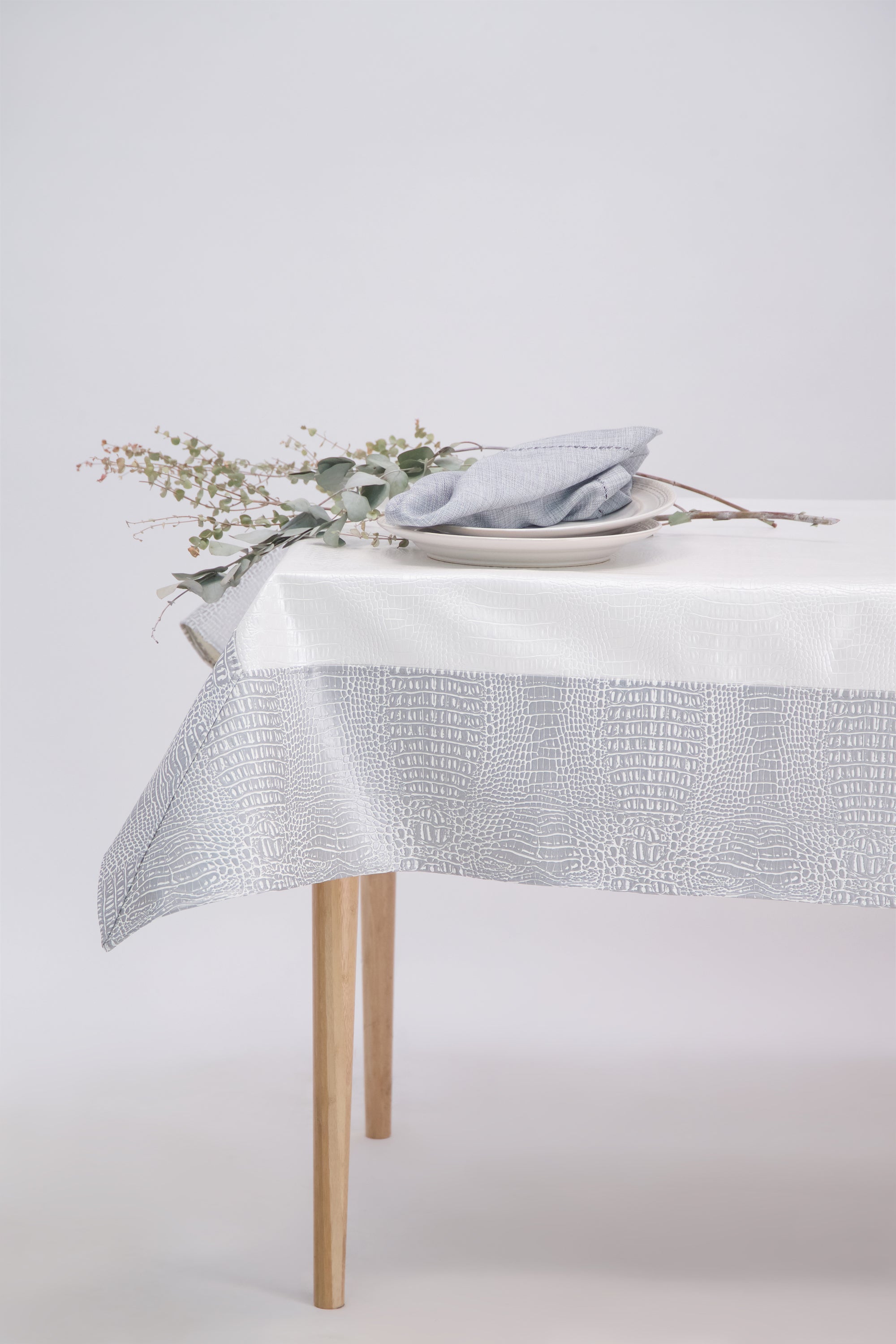 Elegant Border Leather Tablecloth - taylorwade